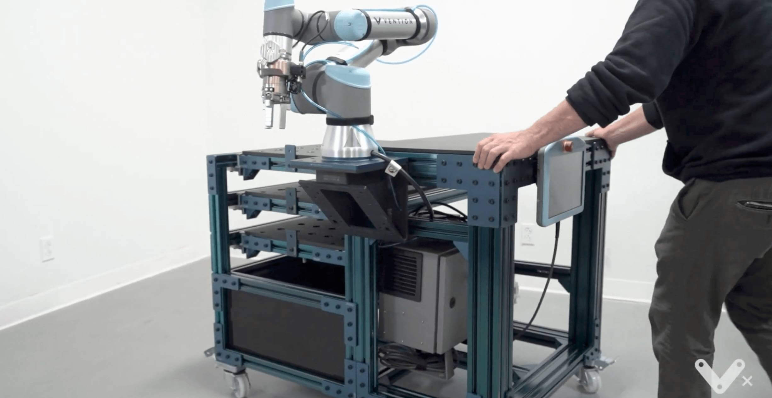 Reduce Downtime and Quickly Redeploy Your Cobot with Modular Equipment