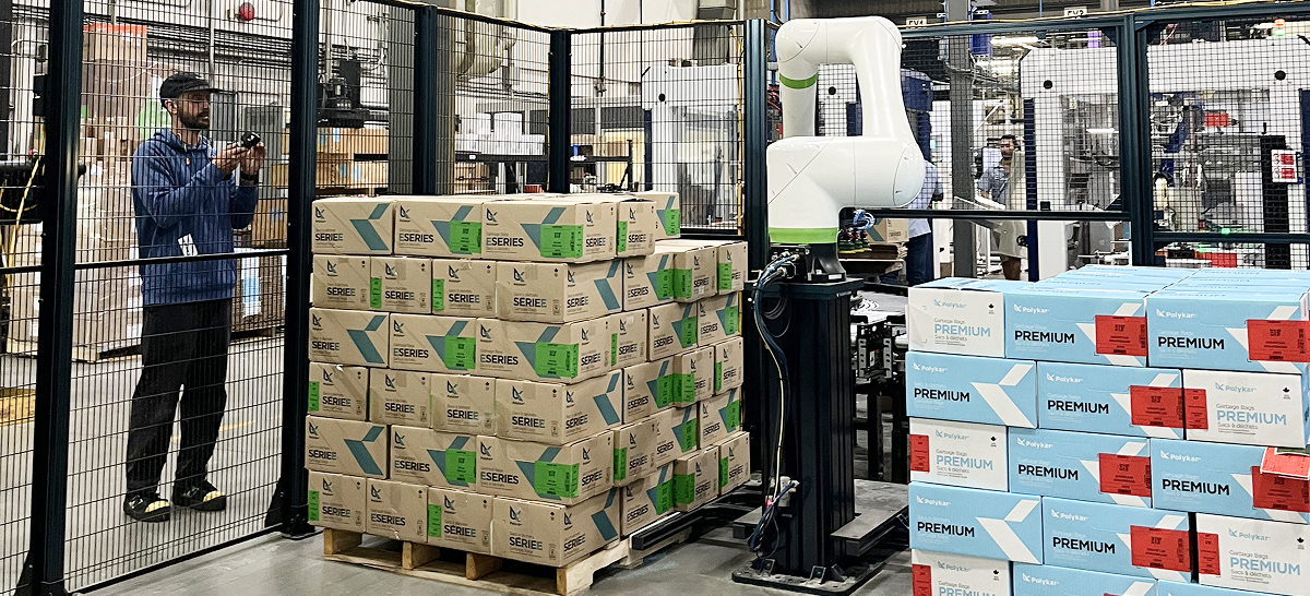 Robot Arms for Efficient Packaging and Material Handling